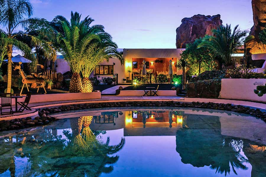 Lanzarote Nightlife: Five Best Restaurants, Bars & Clubs Lanzarote Nightlife: Five Best Restaurants, Bars & Clubs